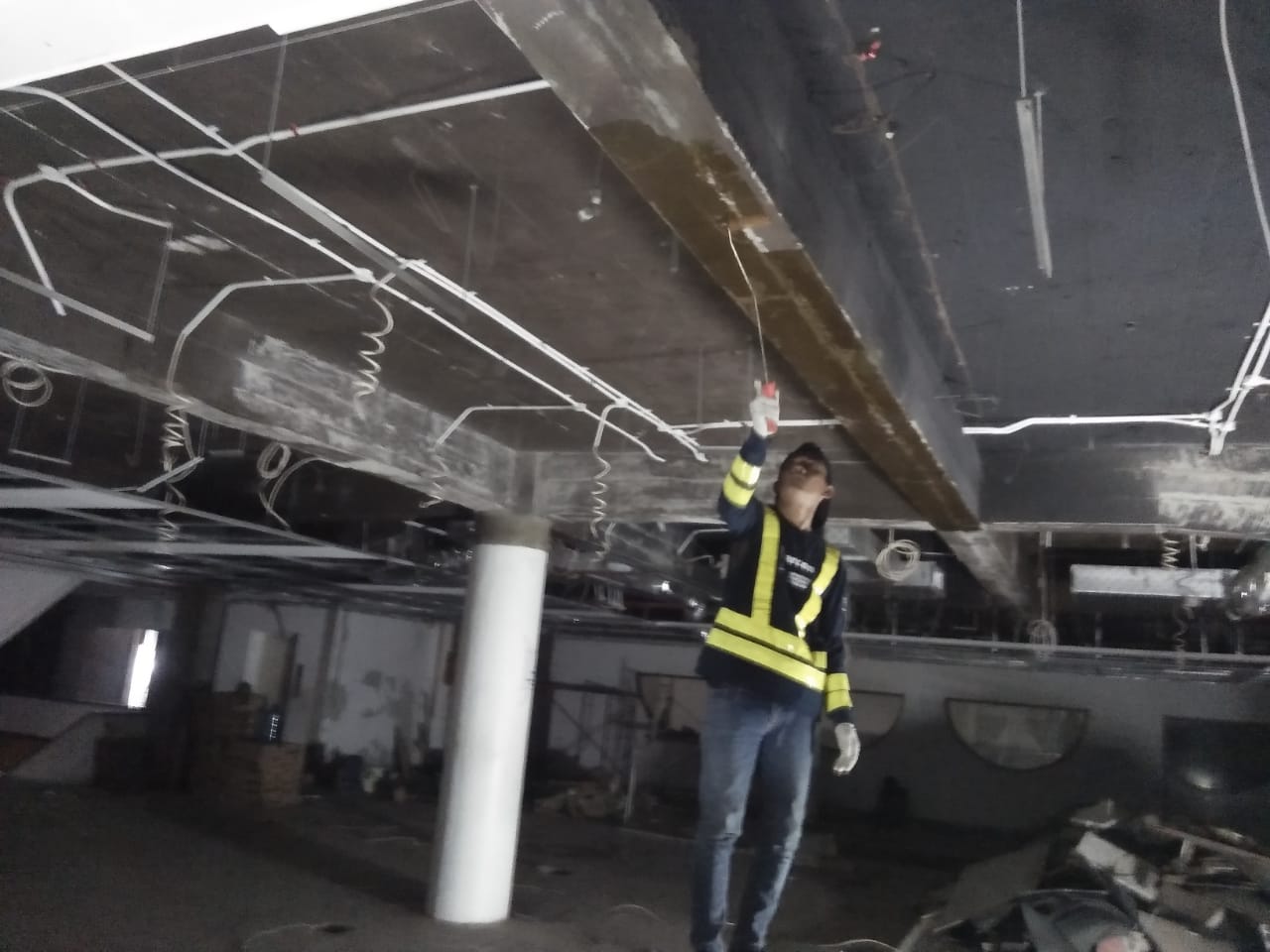 Perkuatan struktur Gedung Halodoc — PT Arcon Radian Abadi